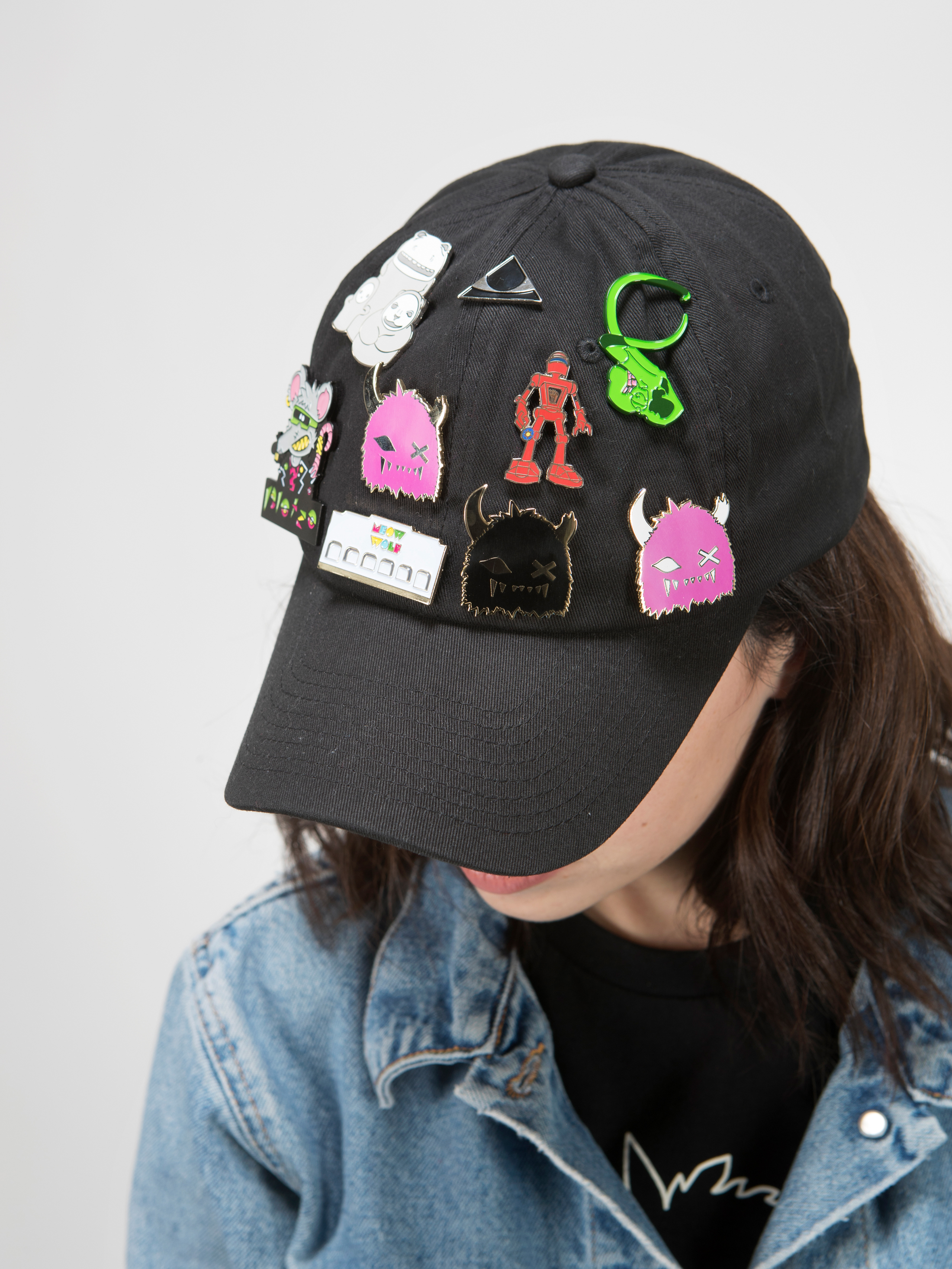 Robot Pin | Meow Wolf Shop